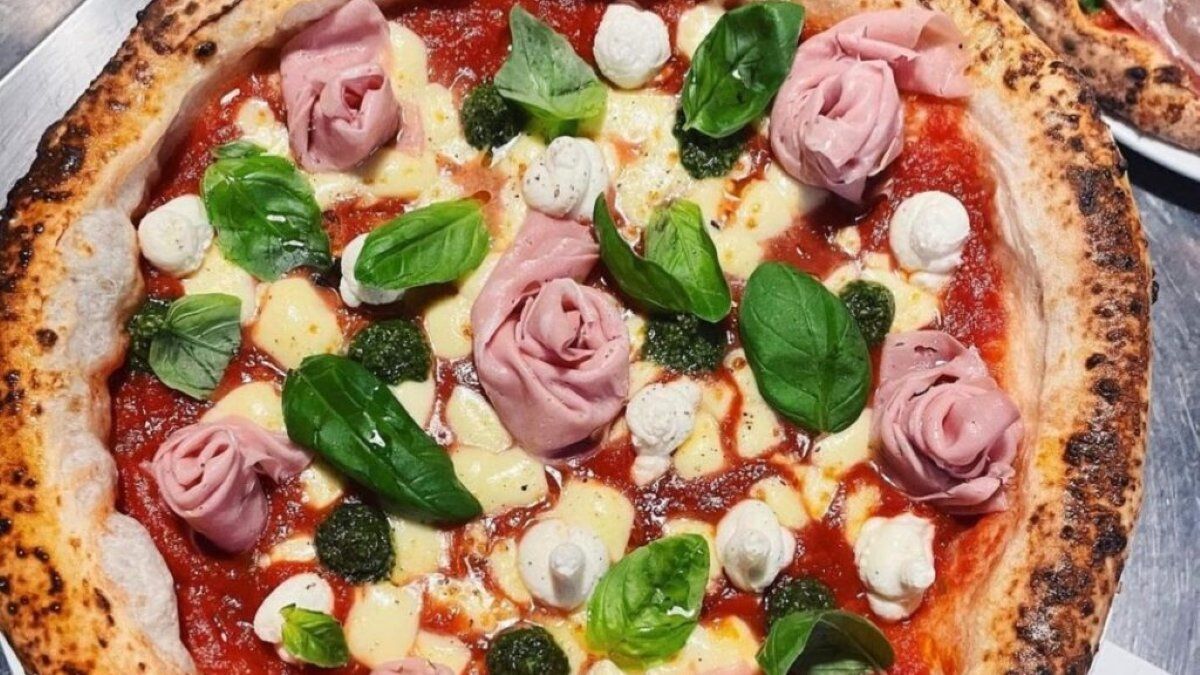Furor por la pizzería argentina elegida entre las 50 mejores del mundo