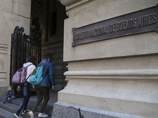 Colegio Nacional de Buenos Aires sin clases por duelo