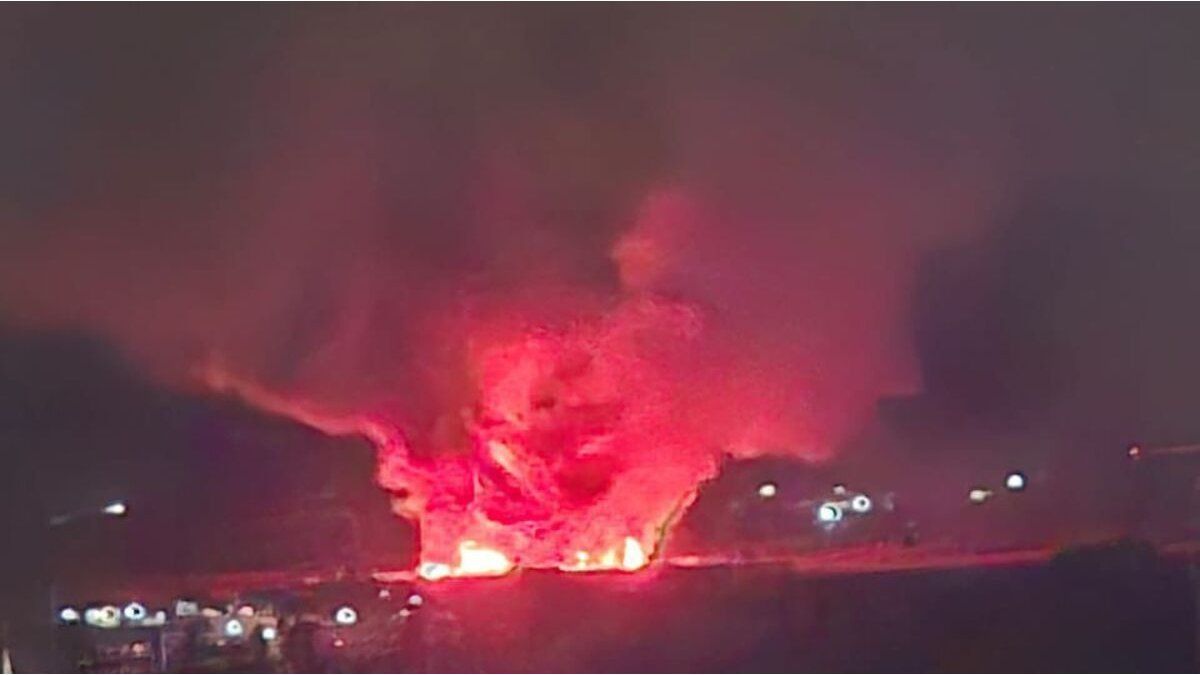 Explosión e incendio en Ezeiza: las fotos y los videos más impactantes ...