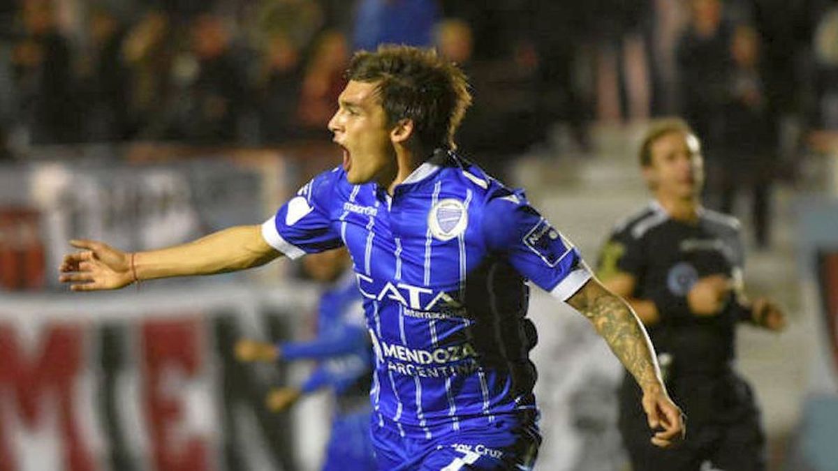Godoy Cruz goleó en Paraná y sigue por la buena senda