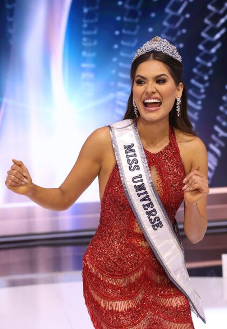 Sarahbustani69 erome white is a provider that bring a