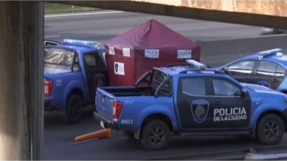 Choque y muerte en la General Paz: cruzó corriendo y fue embestida por ...