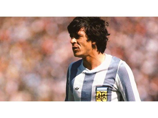 Murió el Loco Houseman, campeón del mundo en el 78 e ídolo de Huracán