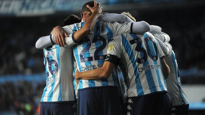 Racing goleó para ser uno de los mejores de la primera fase de la ...