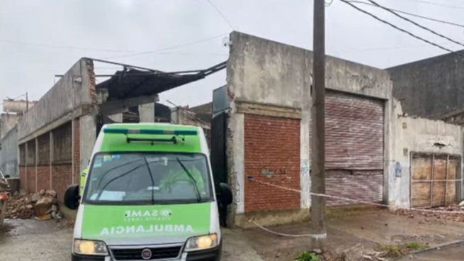 Tragedia en Villa Martelli: un muerto y cuatro heridos por derrumbe