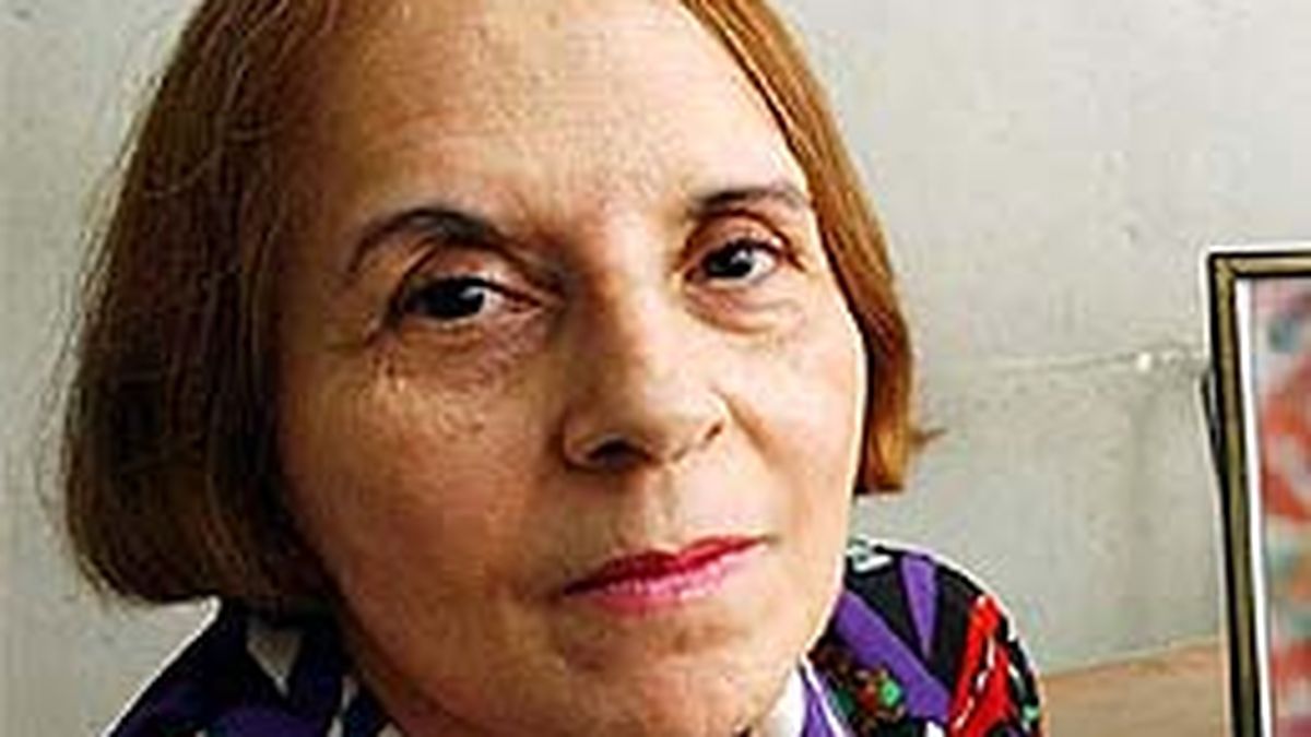 Proponen otorgarle la ciudadanía argentina a Hilda Molina para que ...