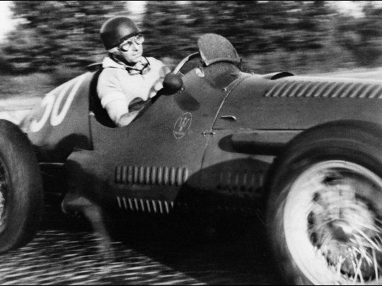 Hace 110 años nacía Fangio, un mito argentino y una leyenda mundial