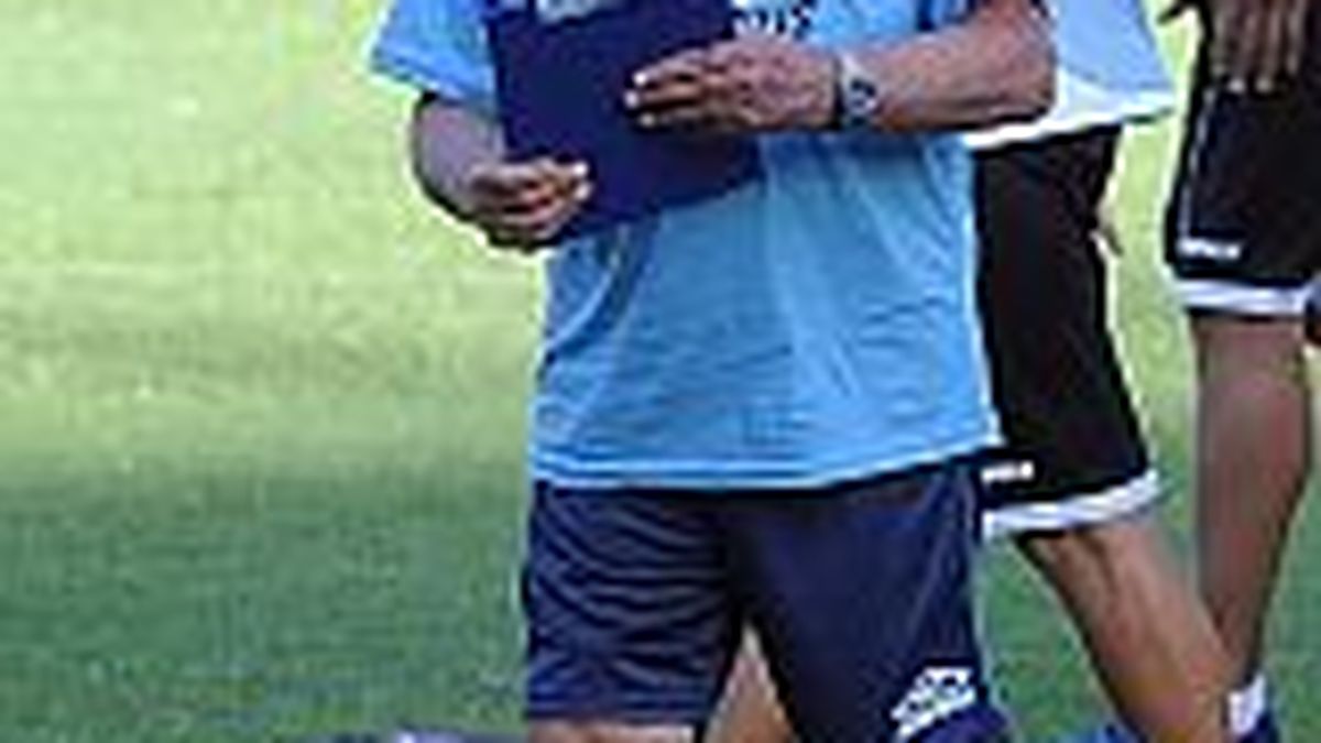 Basile: No me gusta que Teo Gutiérrez sea provocador