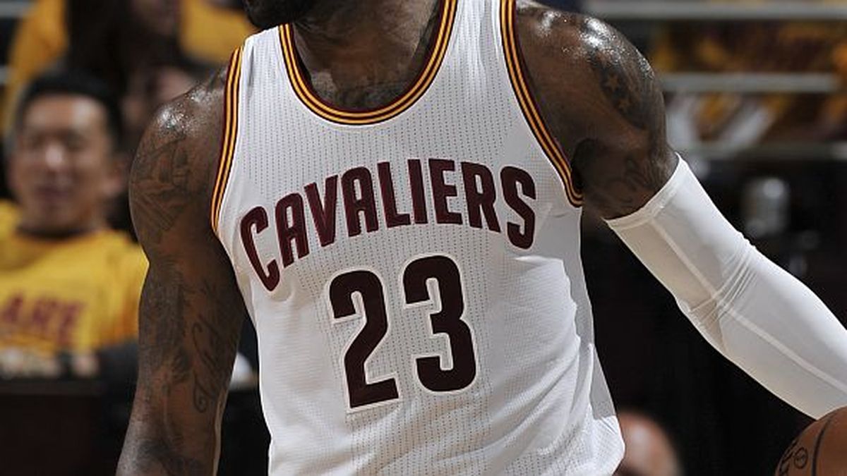 NBA veta alcohol, cigarrillos y política para sus camisetas