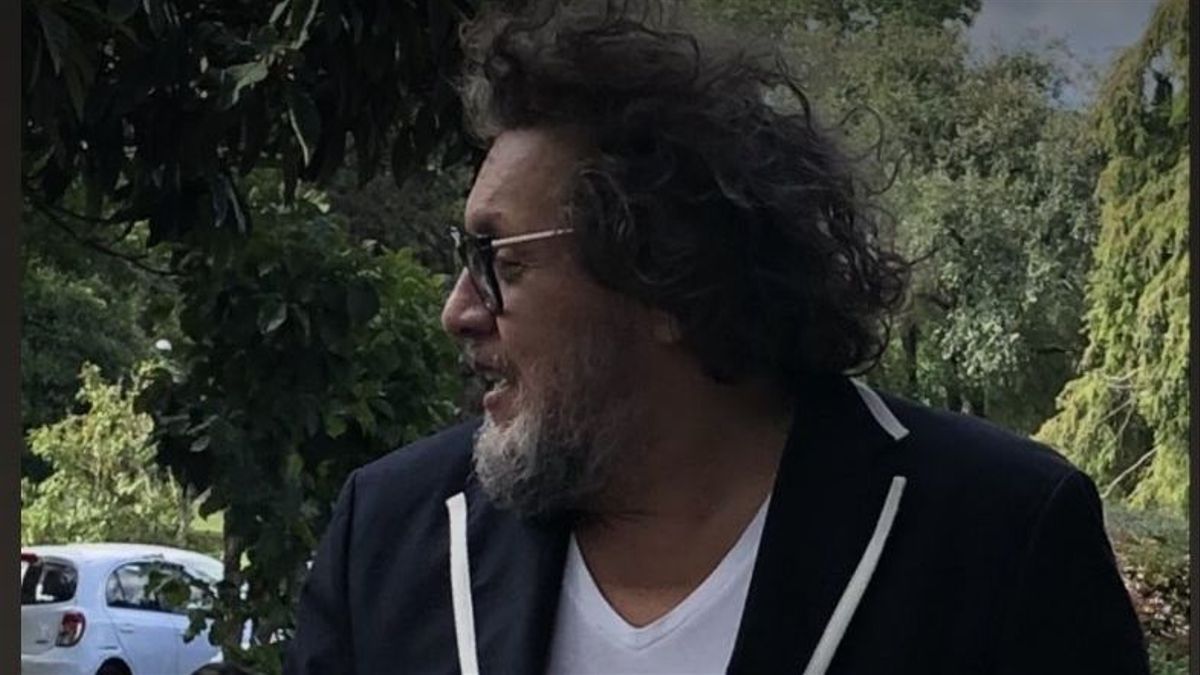 El publicista Ramiro Agulla volcó con su auto y resultó ileso