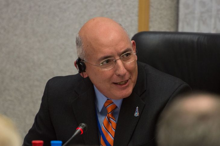 NASA: así serán los trajes para las astronautas que pisarán la Luna