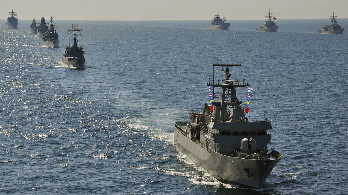 La Armada Argentina y otros 8 países realizan ejercicios navales en el Océano Pacífico