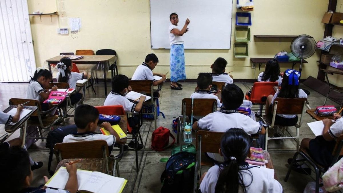 SEP anuncia SUSPENSIÓN TOTAL DE CLASES en cientos de escuelas de México ...