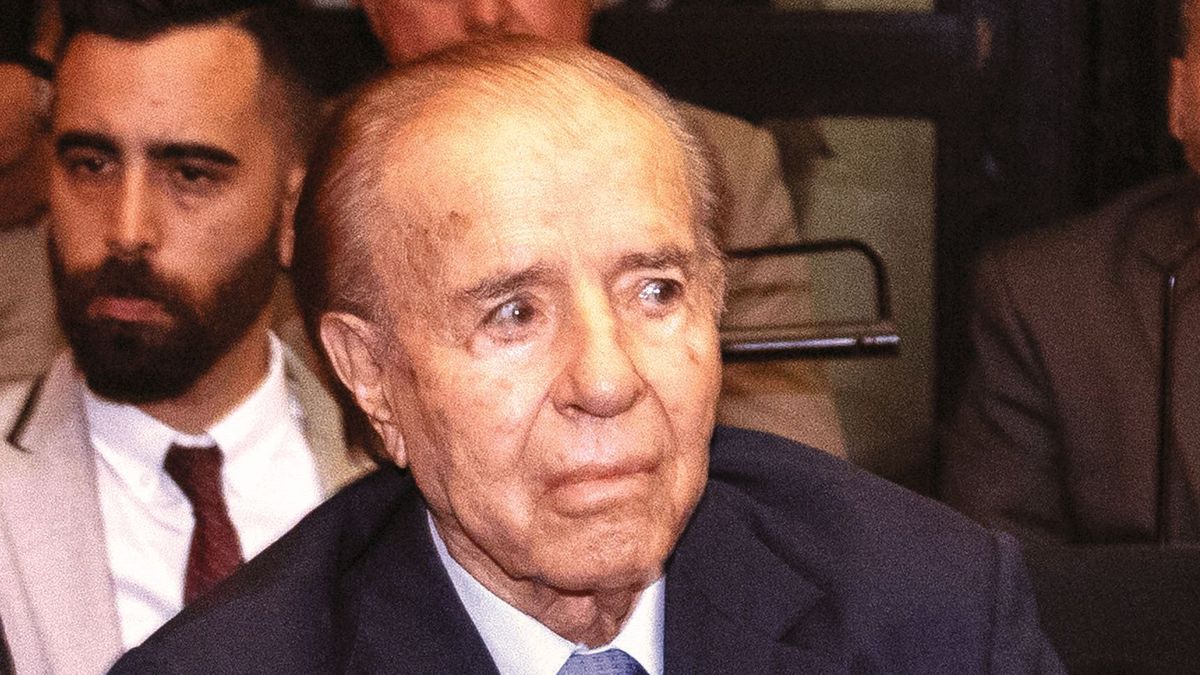 Menem evoluciona bien y saldría en 24 o 48 horas de terapia intensiva