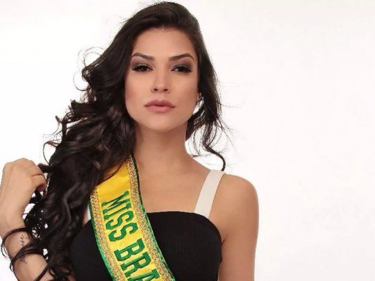 Reina de Belleza murió tras una operación de amígdalas