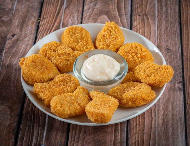 La dura advertencia de Harvard sobre el consumo de nuggets de pollo