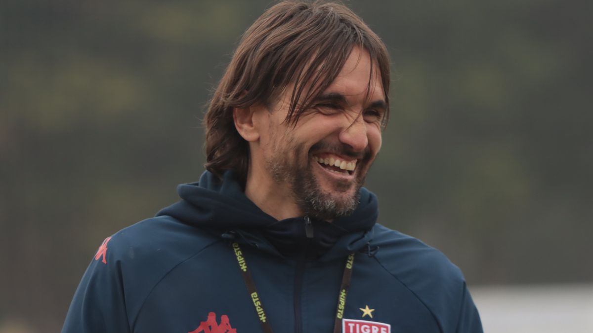 Vélez define su futuro: Martínez, a un paso de ser DT, pero ¿pierde a ...