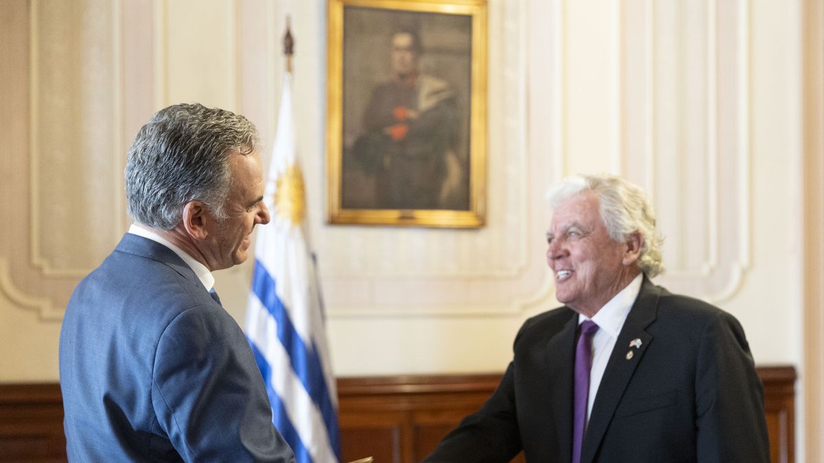 Yamandú Orsi recibió al flamante embajador de Estados Unidos con la ...
