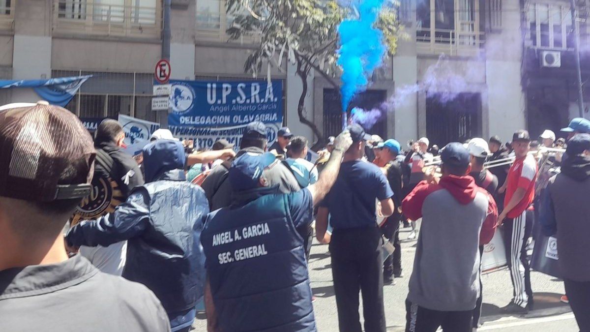 Paritaria Vigiladores 2022: sindicato de Seguridad Privada marcha a Trabajo