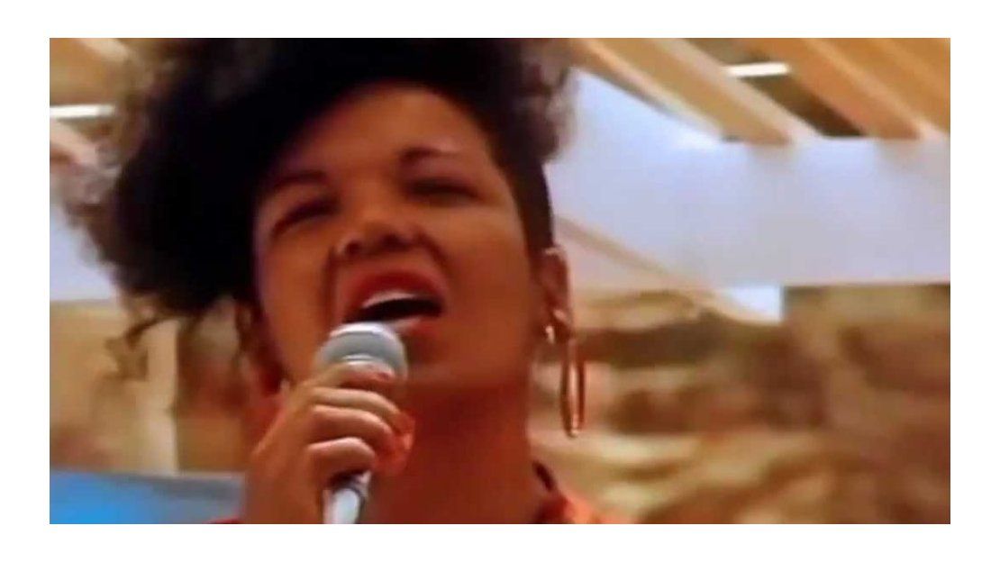 Asesinan a la cantante brasileña que eternizó la Lambada