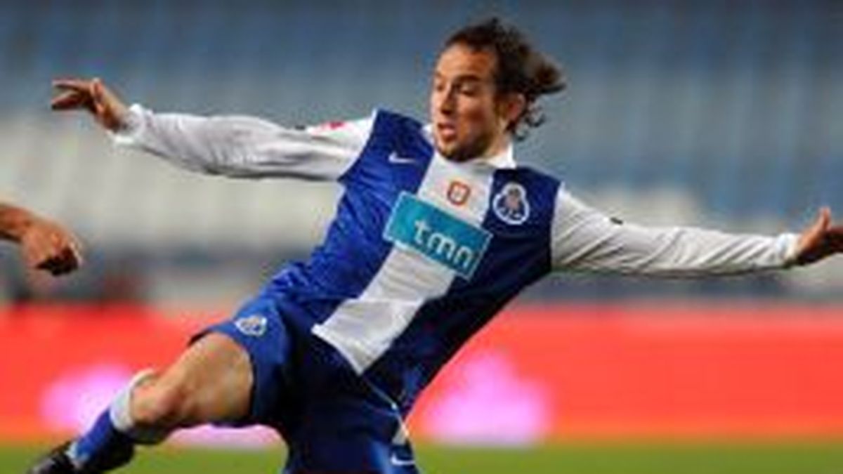 Copa Portugal: Belluschi anotó en la victoria de Porto y pasó a la final