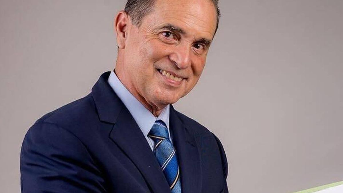 Mejora tu salud y combate la obesidad con el licuado mágico del Dr. Frank Suárez