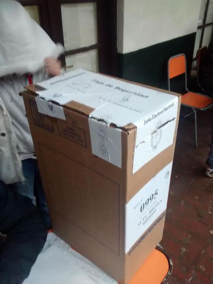 Anatomía de una urna: cómo detectar desinformaciones sobre la seguridad ...