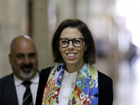 Laura Alonso cruzó a Manuel Adorni tras las críticas al PRO: Sonás ...