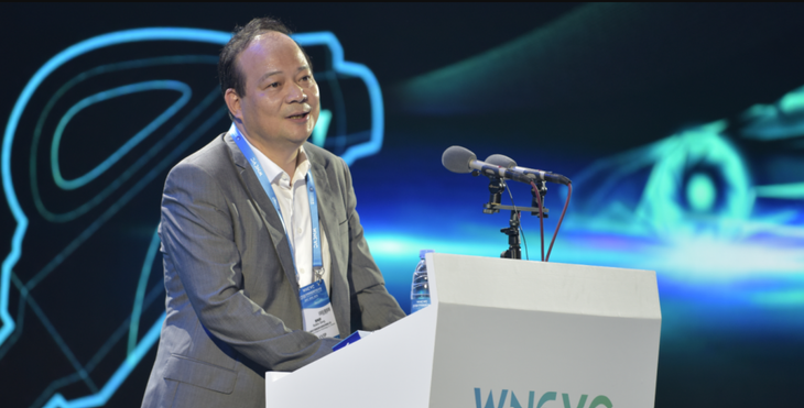 Quién es Robin Zeng, el multimillonario de China domina Asia gracias a ...