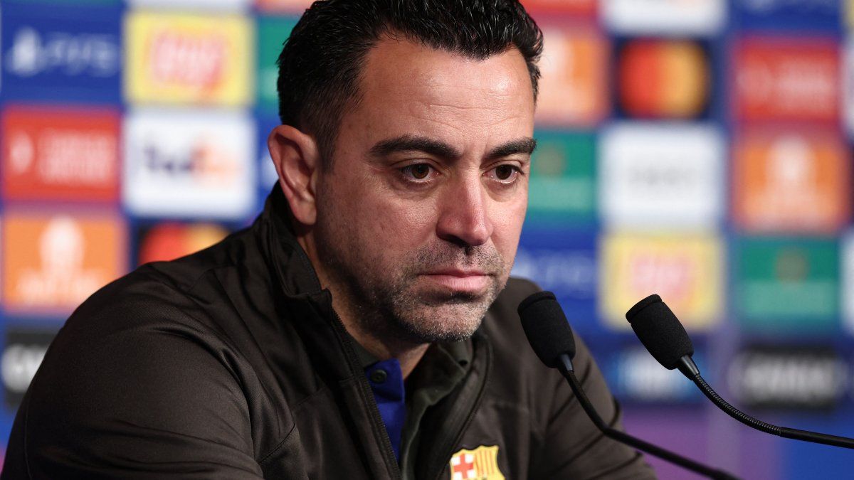 Xavi Hernández dio un volantazo y continuará como DT del Barcelona