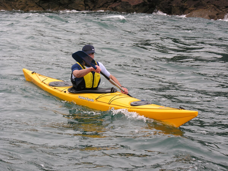 Riesgos y recomendaciones para salir al mar en kayak