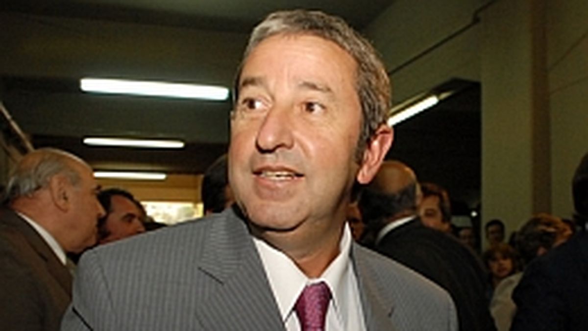 Cobos se defendió de las críticas por la solicitada: Todos somos ...