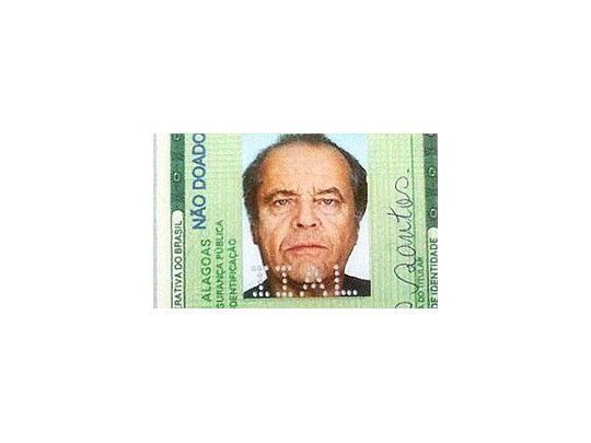 Lo detienen por usar documento falso con foto de Jack Nicholson