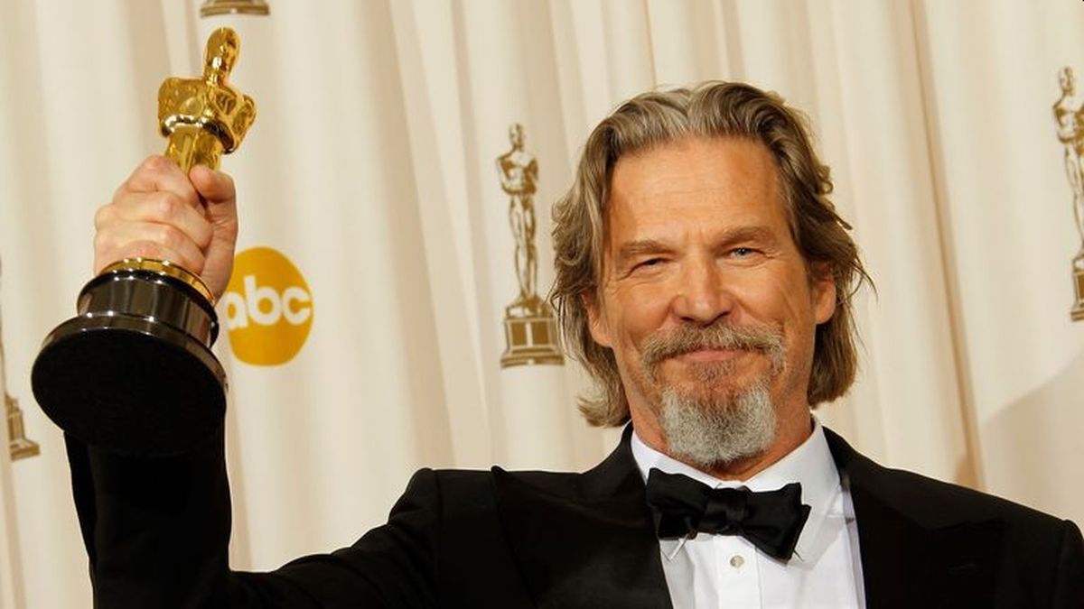 El actor Jeff Bridges anunció que fue diagnosticado con cáncer