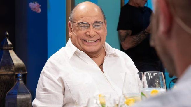 Tras nueve meses internado por un grave accidente, Roly Serrano volvió ...