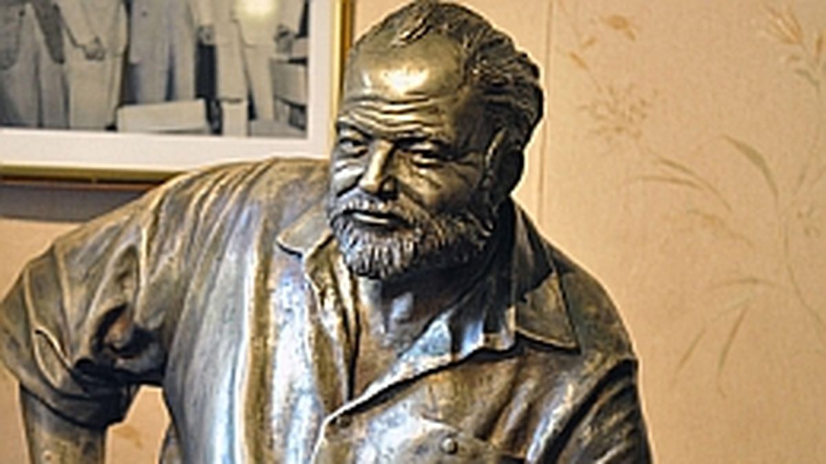 Hemingway, 50 años de leyenda