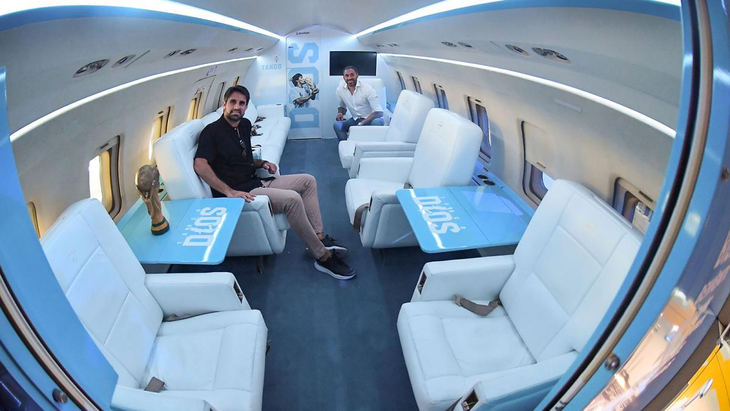 El avión Tango D10S fue la estrella en la inauguración del Fan Fest en ...