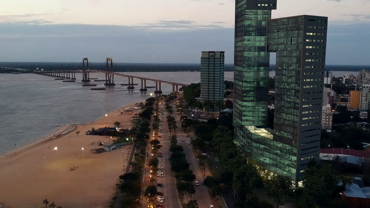 Conoce el lujoso emprendimiento en pozo en la costanera de la capital ...