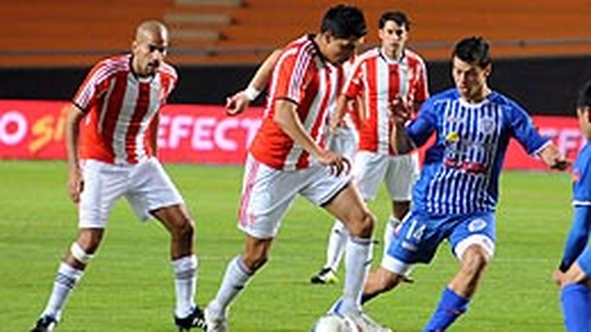 Estudiantes volvió al triunfo en el regreso de Verón