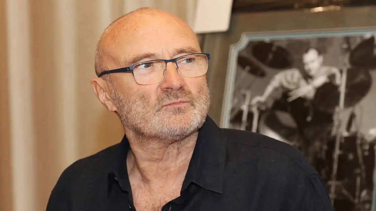 De cuánto es la fortuna de Phil Collins en 2025, el legendario cantante ...