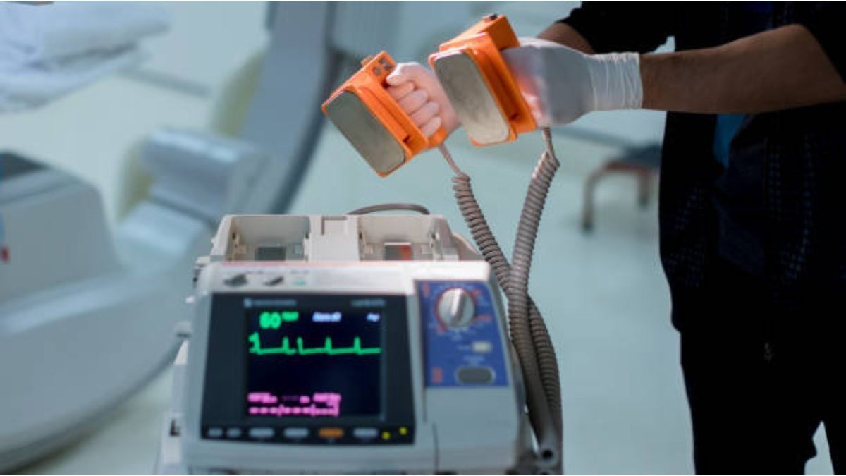 ANMAT prohibió el uso y comercialización de un desfibrilador: el motivo