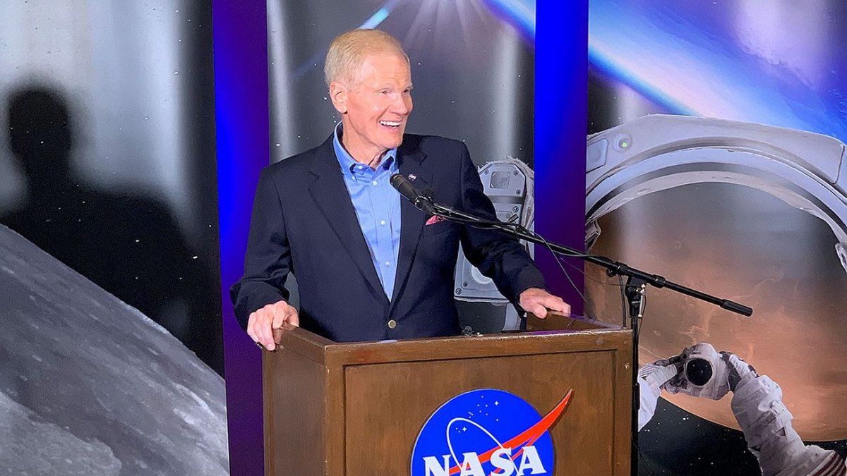 El director de la NASA está en el país: ¿cuál es el motivo de su visita?