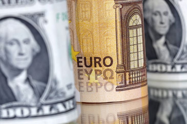 Dólar debilitado: el euro avanza hacia su mejor racha en más de dos ...