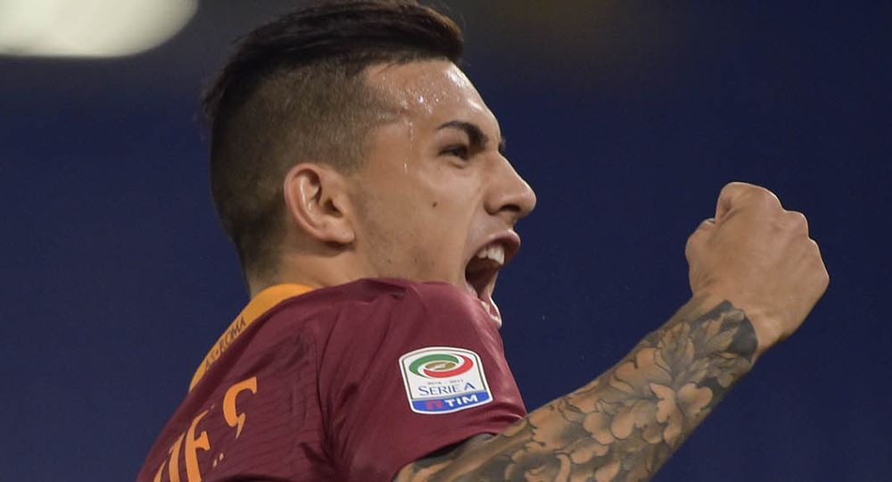 Con un gol de Paredes, Roma ganó y está cada vez más cerca de Juventus