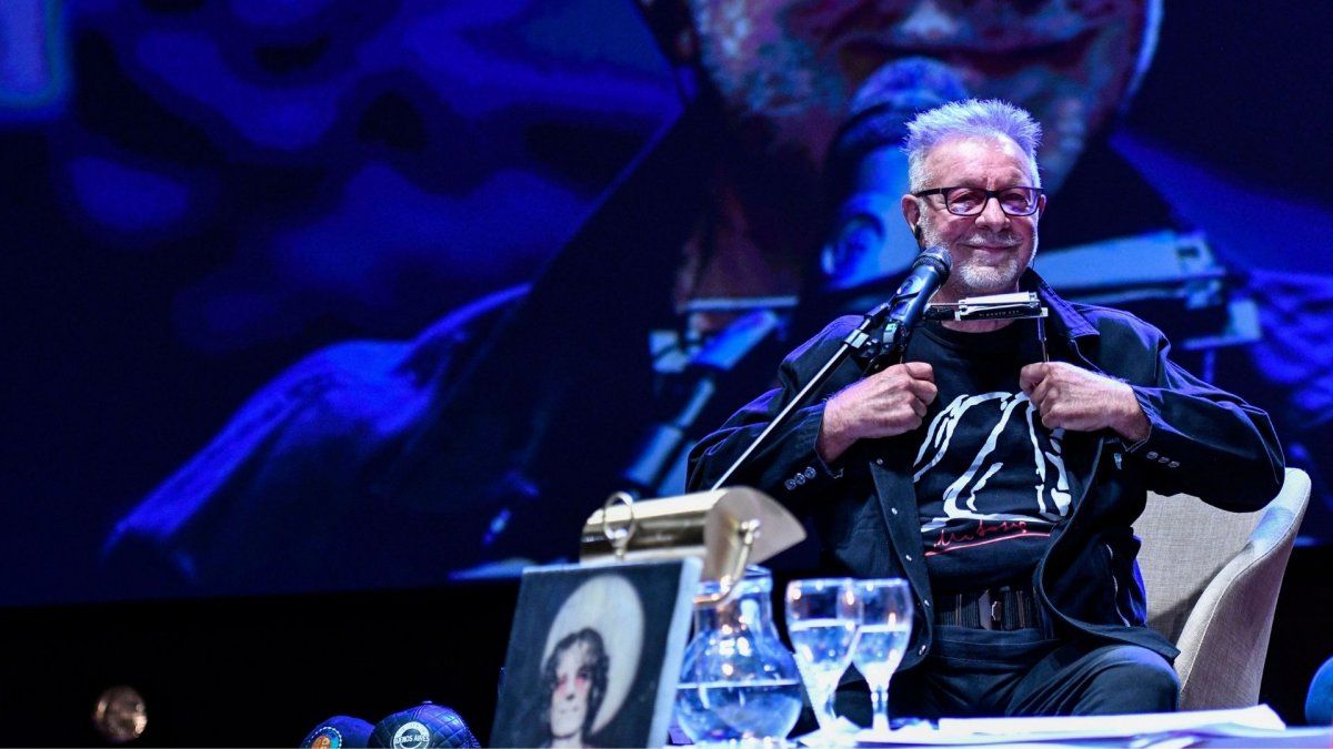 León Gieco celebró sus 70 años rodeado de músicos amigos en el CCK