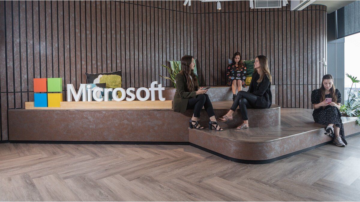 Cómo son las nuevas oficinas híbridas de Microsoft en Argentina