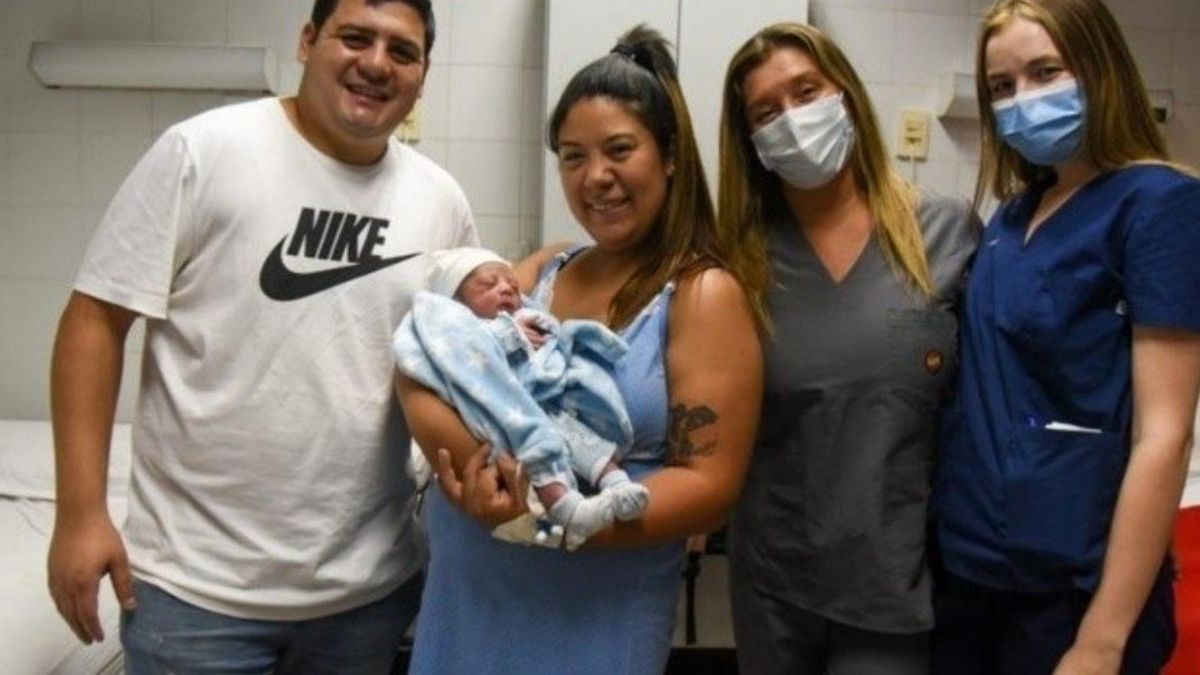 Nacieron los primeros bebés del país: uno de ellos se llama Lionel ...