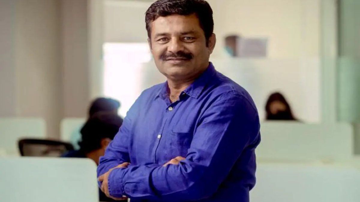 Creó una plataforma para optimizar los residuos en su país y ganó millones: quién es Abhay Deshpande