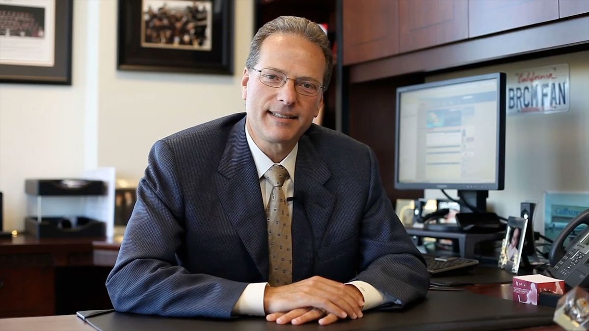 El hombre que transformó la conectividad y forjó una fortuna de ...