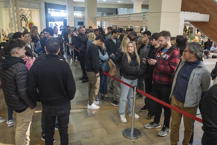 La colección Omega x Swatch llegó a Argentina